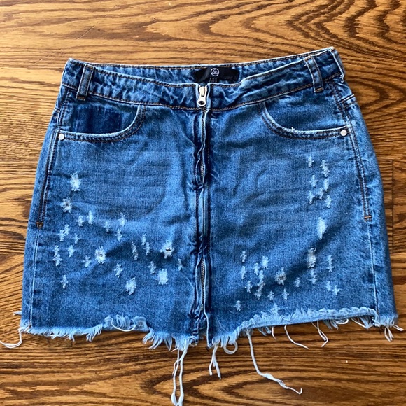 Missguided Skirts Frayed Denim Skirt With Zipper Poshmark